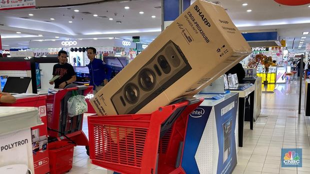 Berburu Elektronik di Transmart, Beli TV 60 Inci Hemat 30%