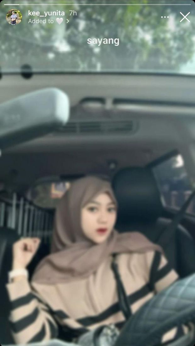 Potret Diduga Perempuan Selingkuhan Gunawan Dwi Cahyo Suami Okie Agustina Potret Diduga Perempuan Selingkuhan Gunawan Dwi Cahyo Suami Okie Agustina