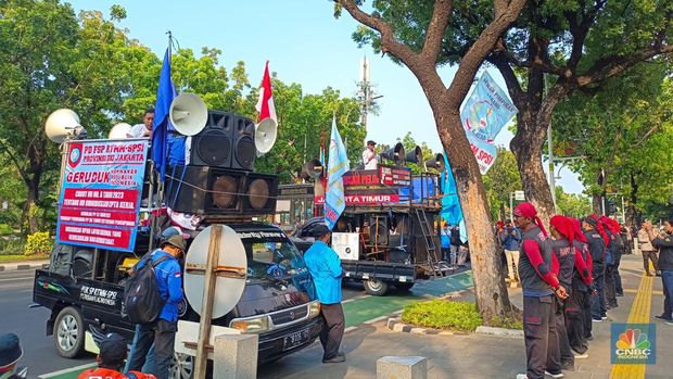 Kantor Pj Gubernur DKI Tiba-Tiba Digeruduk Buruh, Ada Apa?