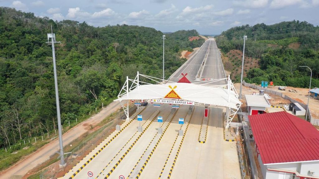 SUMATRA ISLAND | Padang - Bukittinggi - Pekanbaru Toll Road | 240 km ...