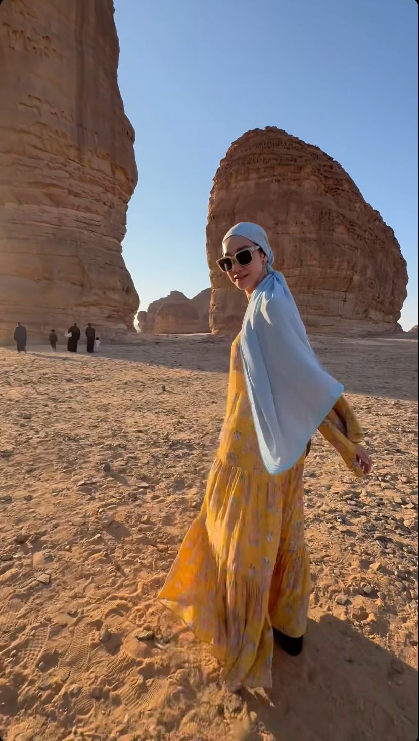 7 Potret BCL & Tiko Aryawardhana Kunjungi Al Ula, Tempat yang Dijauhi Nabi