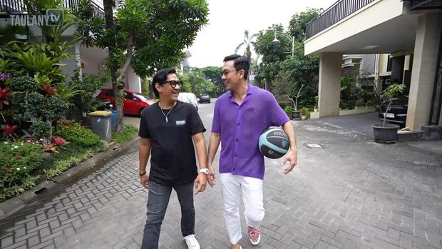 Cerita Denny Sumargo Beli Rumah gegara Sandra Dewi, Tapi Malah ... Cerita Denny Sumargo Beli Rumah gegara Sandra Dewi, Tapi Malah ...