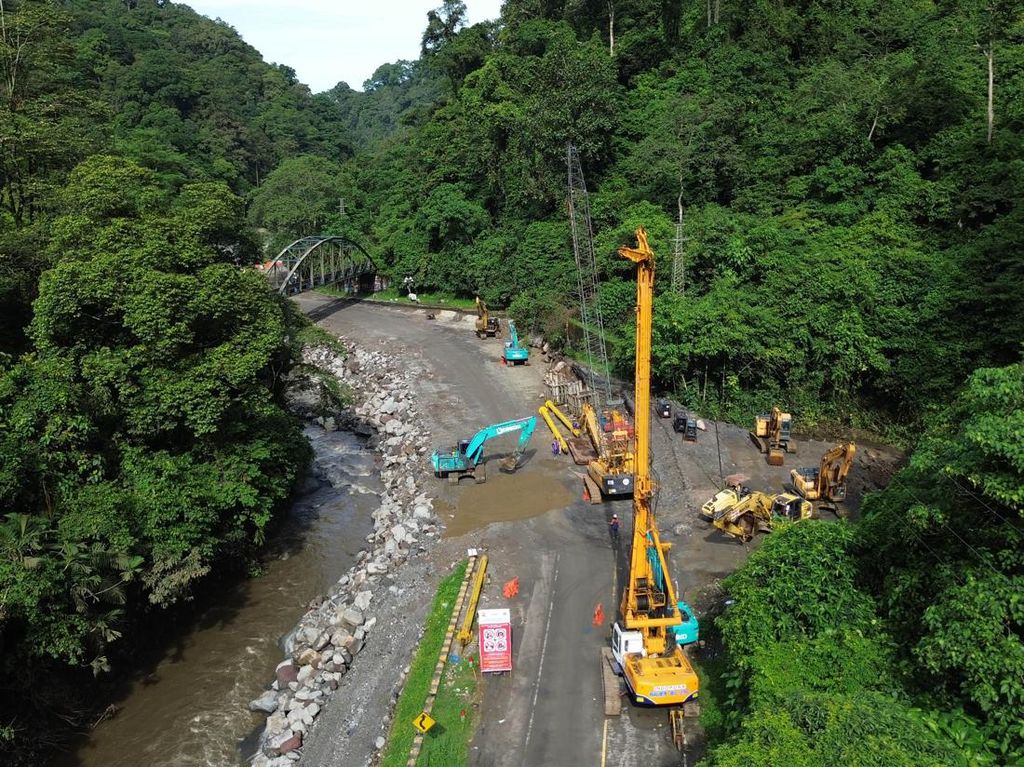 Berita dan Informasi Perbaikan jalan nasional lembah anai Terkini dan ... Berita dan Informasi Perbaikan jalan nasional lembah anai Terkini dan ...