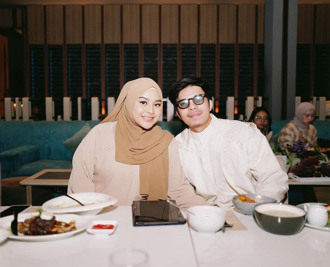 Singgung Wanita Perusak Kebahagiaan, 7 Potret Aurel Hermansyah & Atta ...