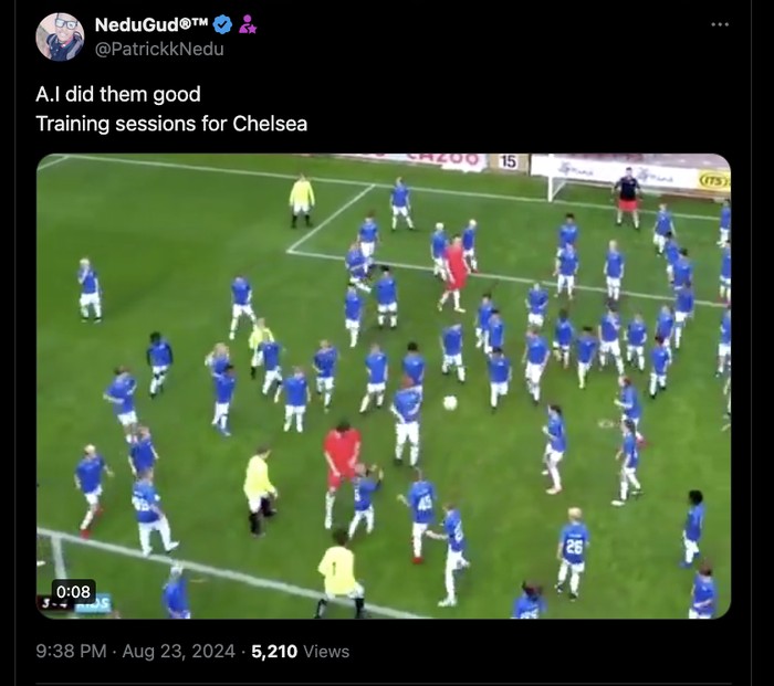 Meme Penampakan Ruang Ganti Chelsea... yang Ramai Sekali!