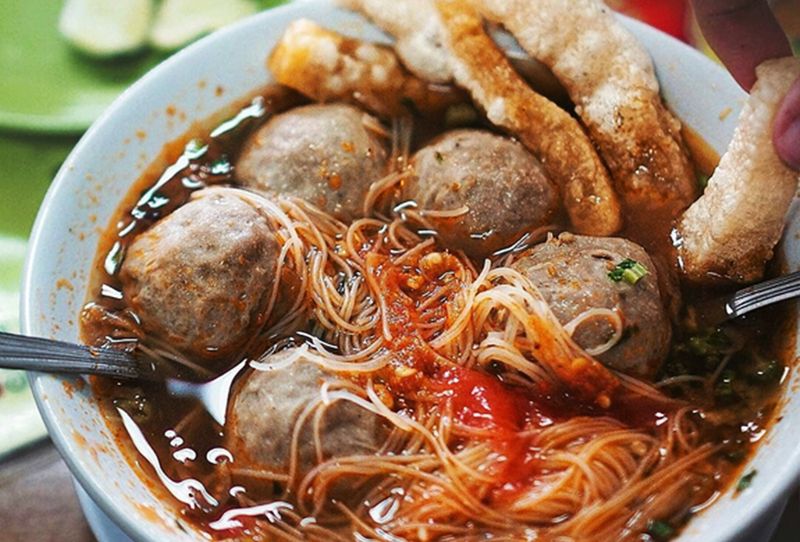 Rekomendasi Bakso Kaki Lima Legendaris dan Rasa Premium! - Ok Oce News