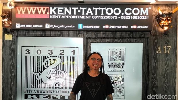 Perjalanan Kent Jadi Seniman Tato yang Mendunia