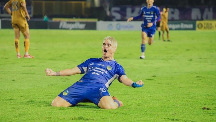 PSIM Lepas Rafinha ke PSIS, Nomor Punggungnya Dipensiunkan