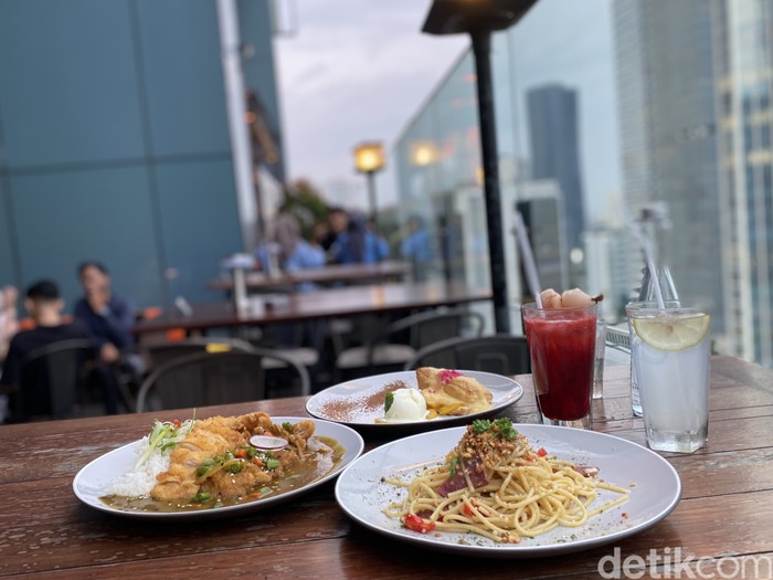 Sensasi Buka Puasa di Restoran Costess: Kuliner Lezat dengan Panorama ...