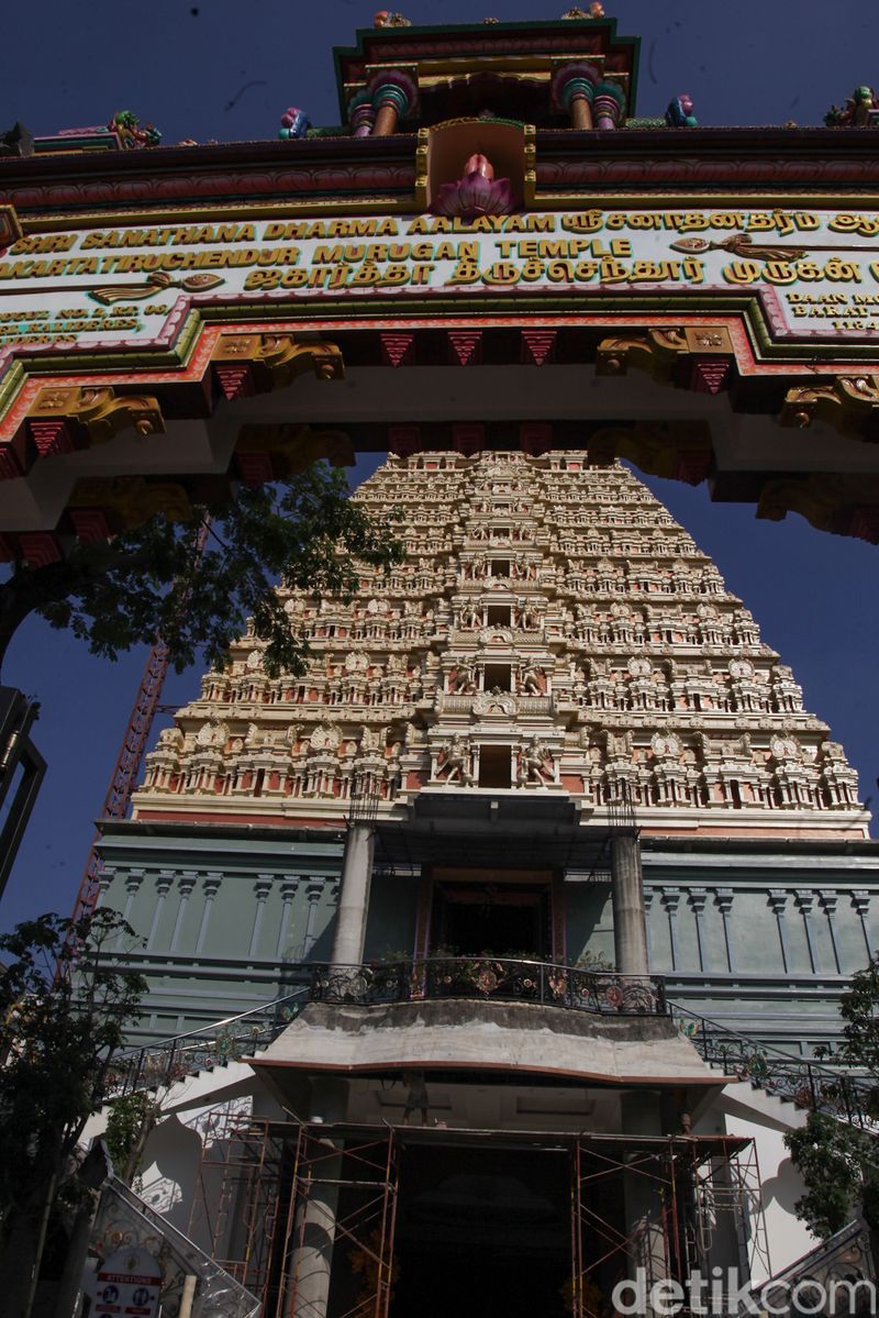 Kuil Murugan, Simbol Toleransi Umat Hindu Keturunan India Selatan ...