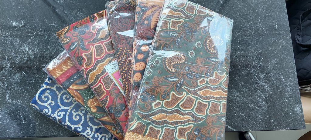 Selembar Kain Jarik untuk Menghormati Jenazah di RSUP Sardjito