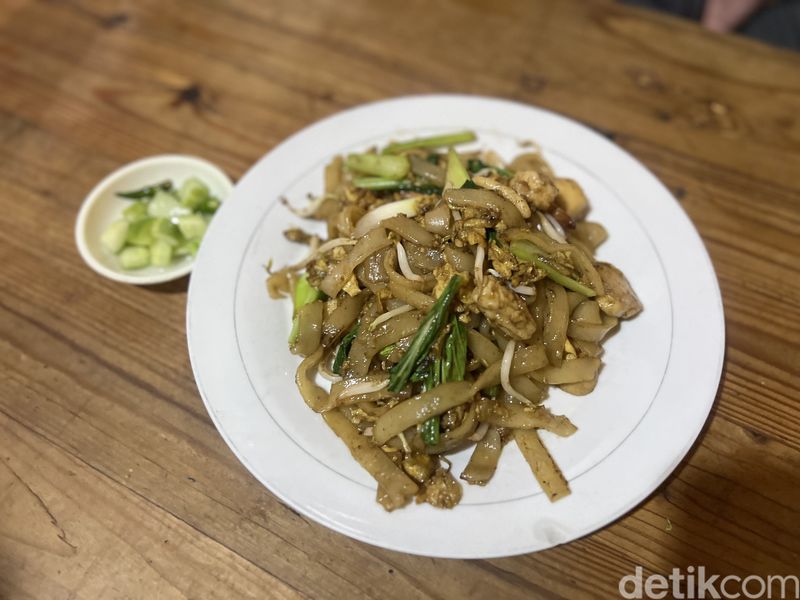 Sukami: Kwetiau dan Mie Yamin Rp 25 Ribuan Enak di Dekat LRT Pancoran