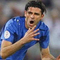 Iaquinta Gantikan Toni