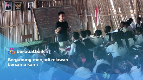 Relawan - Aktif Terlibat dalam Kegiatan Berbuat Baik Relawan - Aktif Terlibat dalam Kegiatan Berbuat Baik