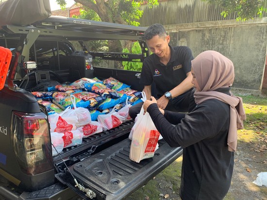 Relawan - Aktif Terlibat dalam Kegiatan Berbuat Baik Relawan - Aktif Terlibat dalam Kegiatan Berbuat Baik