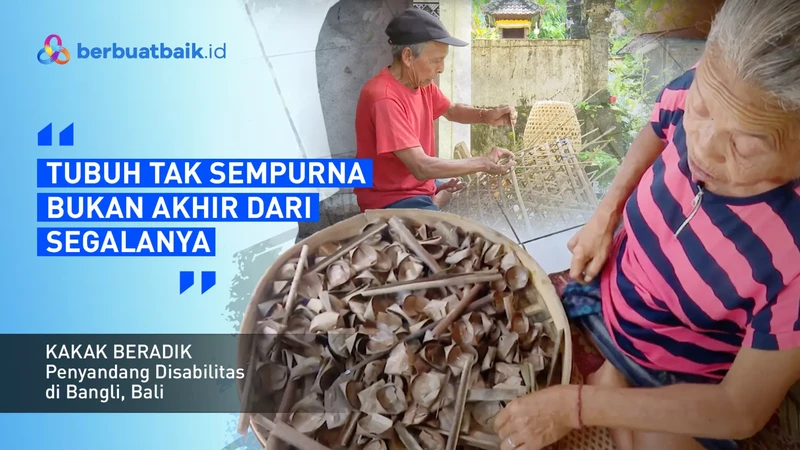 Perajin Bambu Disabilitas Berjuang Melampaui Keterbatasan Fisik ... Perajin Bambu Disabilitas Berjuang Melampaui Keterbatasan Fisik ...