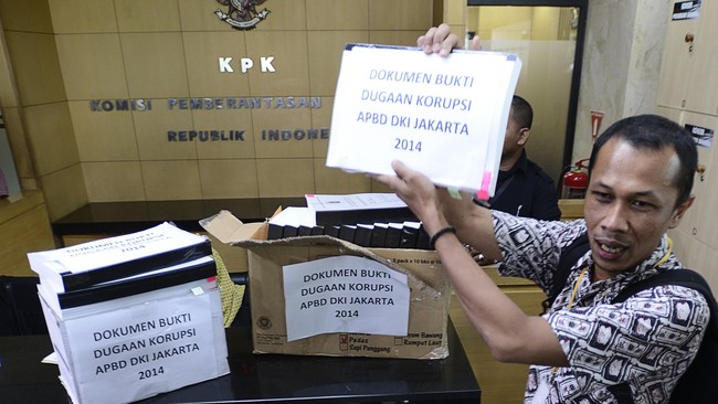 ICW Minta Politikus Transparan Soal Dana dari Korporasi Rokok ICW Minta Politikus Transparan Soal Dana dari Korporasi Rokok