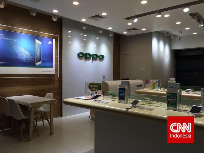 Oppo Buka 3 Toko Resmi di Pusat Elektronik Bandung
