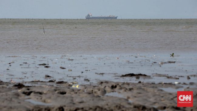 Polisi Uji Coba ETLE Portable yang Bisa Dipindah-pindah - paperplane