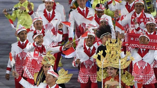 Kostum Kontingen Olimpiade Indonesia Curi Perhatian