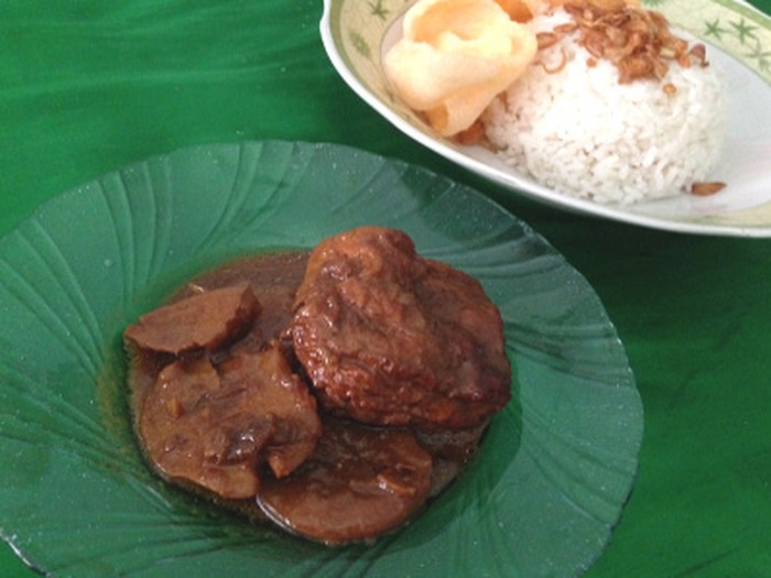 3 Resep Semur Jengkol yang Mudah Dibuat di Rumah