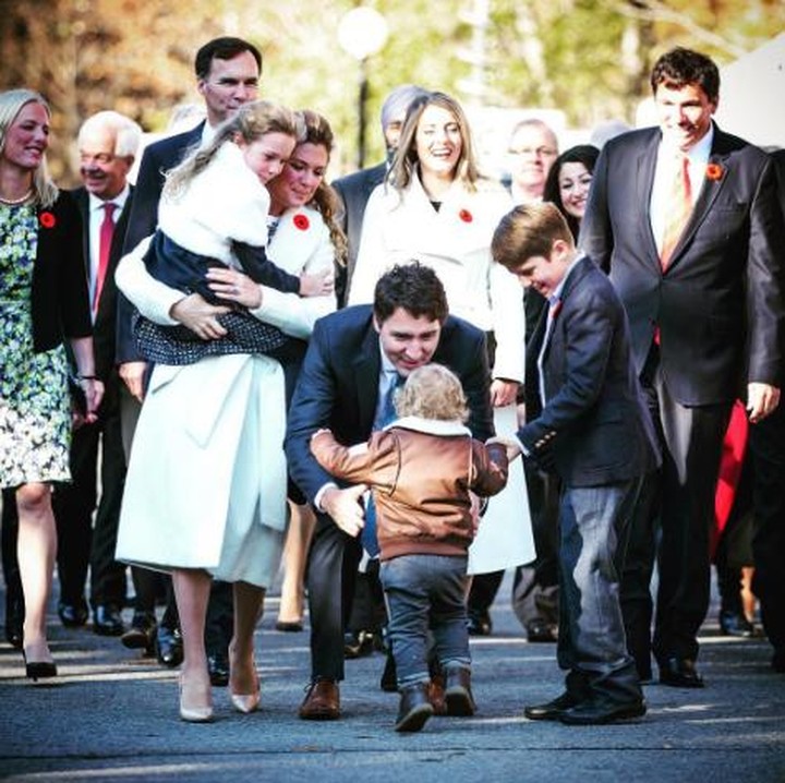 Justin Trudeau, Sosok Perdana Menteri yang Kebapakan - Foto 1 Justin Trudeau, Sosok Perdana Menteri yang Kebapakan - Foto 1