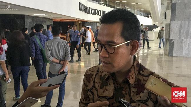Refly Harun: Imunitas Tidak Belaku, KPK Bisa Tahan Setnov