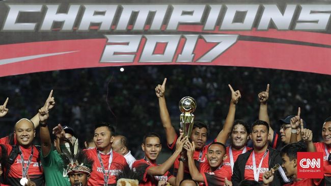 Kapten Persebaya: Gelar Juara Liga 2 untuk Bonek Kapten Persebaya: Gelar Juara Liga 2 untuk Bonek