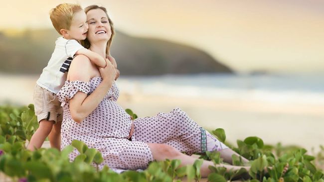 Ide Maternity Shoot Kece: Foto Bareng si Kecil - Foto 1
