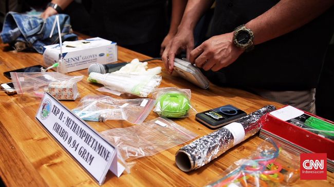 Anggota DPRD Padangsidimpuan Bawa Alat Isap Sabu di Kualanamu