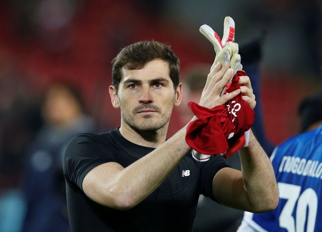 Mengenang Sambutan Mengharukan Fan Liverpool untuk Casillas