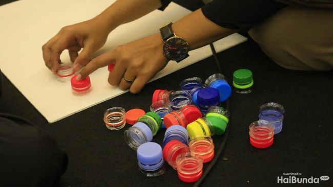 Foto: Serunya Membuat Mainan Edukasi DIY - Foto 1