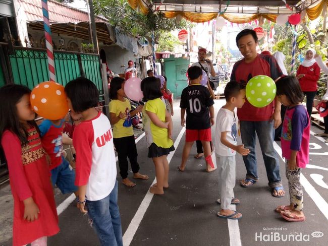 Masih Suasana HUT ke-73 RI, Begini Meriahnya Lomba 17-an - Foto 1 Masih Suasana HUT ke-73 RI, Begini Meriahnya Lomba 17-an - Foto 1