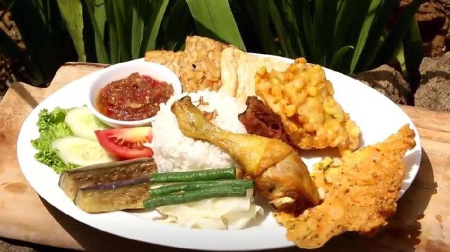 Resep Nasi Tempong, Menu Lengkap yang Kaya Gizi