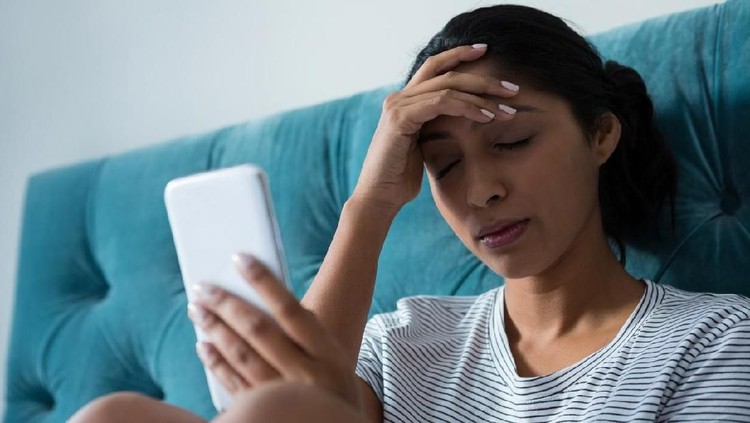 Bahaya Video Call Sex Dua Wanita Diperas Pasangannya Saat Social