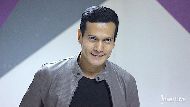 Bagaimana Adam Jordan Menjaga Keharmonisan Rumah Tangga dengan Istri