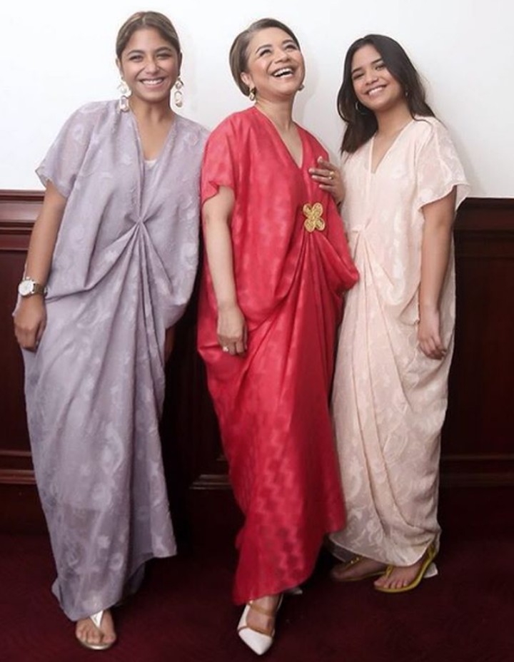 Akrab dan Hangat, Potret Ruth Sahanaya dan Putrinya - 2