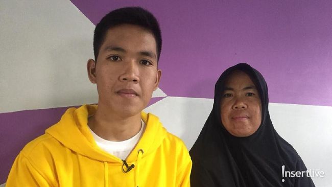 Ade Putra, Sosok Manusia Listrik yang Viral di Media Sosial