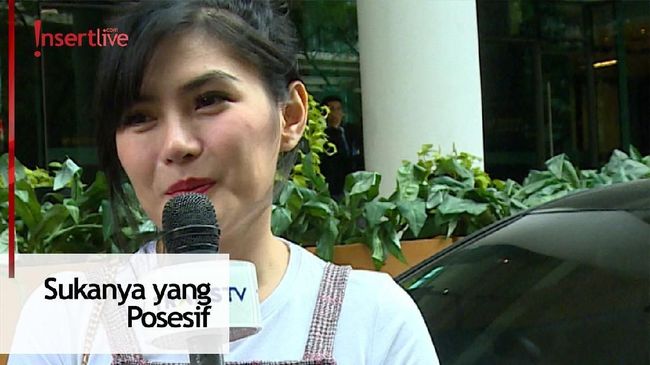 Lepas Dari Bui, Angela Lee Gaet Pacar Kaya Raya