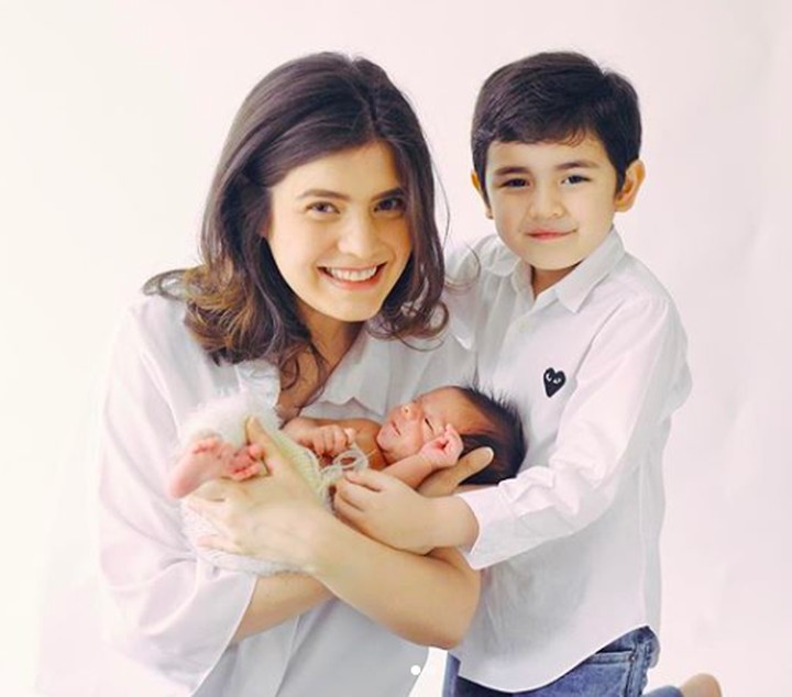 Bikin Gemas! 7 Ekspresi Baby Z, Anak Carissa Puteri - Foto 1