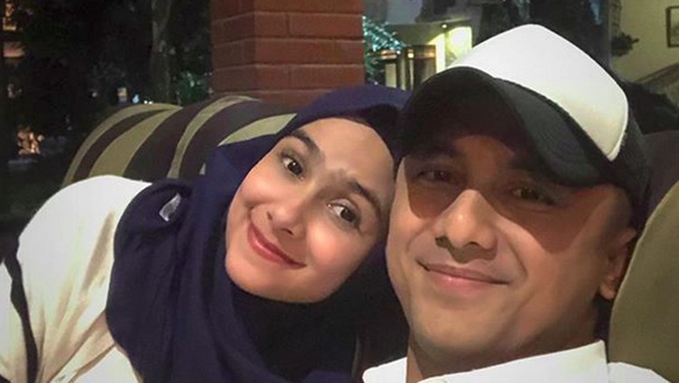 Deretan Artis hingga Desainer Cantik yang Kini Jadi Istri Pejabat Deretan Artis hingga Desainer Cantik yang Kini Jadi Istri Pejabat