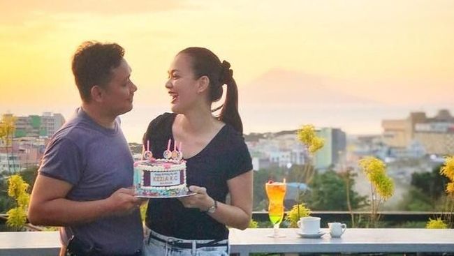 Curhat Kezia Warouw Rindu pada Suami Sampai Menangis dalam Doa