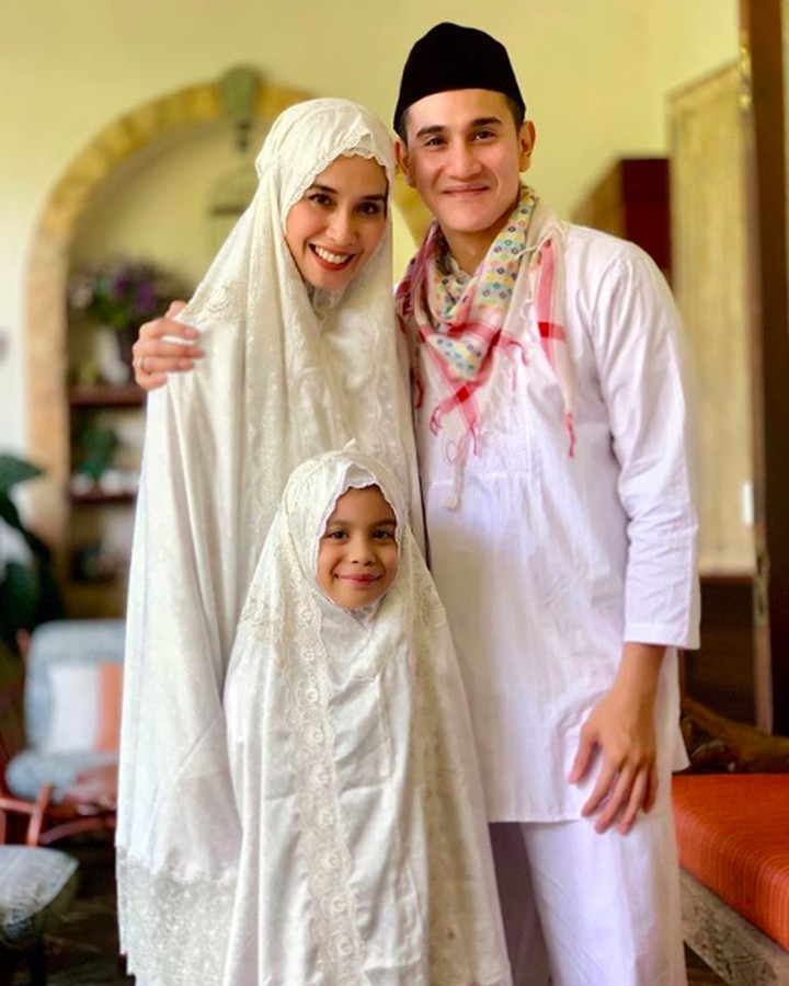 7 Momen Keluarga Artis Rayakan Lebaran, Mana Favorit Bunda? - 7