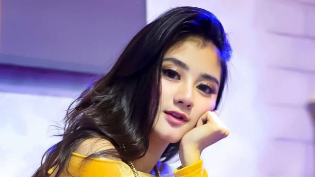 Ghea Youbi Pamer 'Bulu Ketek' di Instagram, Netizen: Super Sekali