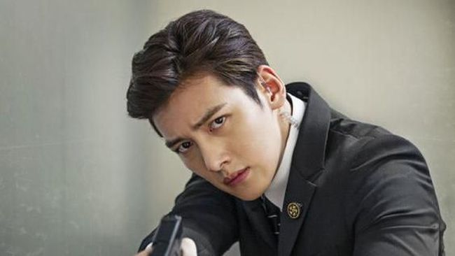6 Bodyguard Gagah dan Tampan di Drama Korea yang Siap Jaga Hatimu