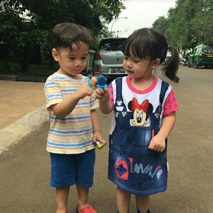 Imut & Menggemaskan, 8 Potret Persahabatan Rafathar dan Gempi - Foto 1 Imut & Menggemaskan, 8 Potret Persahabatan Rafathar dan Gempi - Foto 1