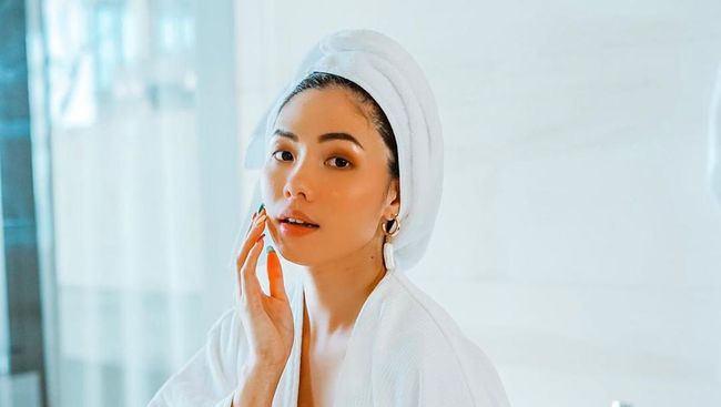 Cerita Selebgram Olivia Lazuardy Berdarah-darah karena Psoriasis
