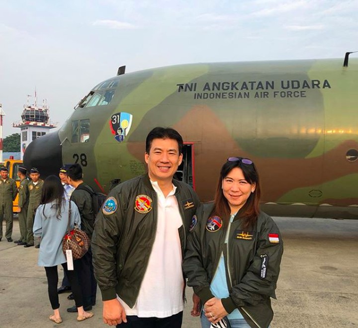 Lama Tak Muncul, Cek 8 Foto Mesra Susy Susanti & Alan Budikusuma - Foto 1