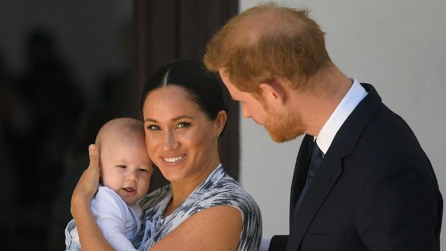 Archie Putra Pangeran Harry & Meghan Sudah Bisa Bicara, Ini Kata Pertamanya