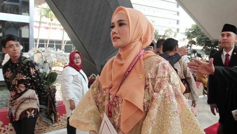 5 Kontroversi Mulan Jameela dari Pelakor hingga Perekor - Halaman 4 5 Kontroversi Mulan Jameela dari Pelakor hingga Perekor - Halaman 4